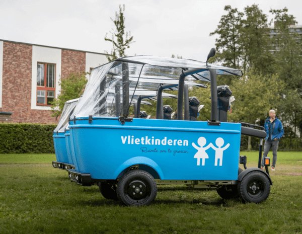 Stint BSO bus: voor het vervoer van kinderen van school naar de BSO ...