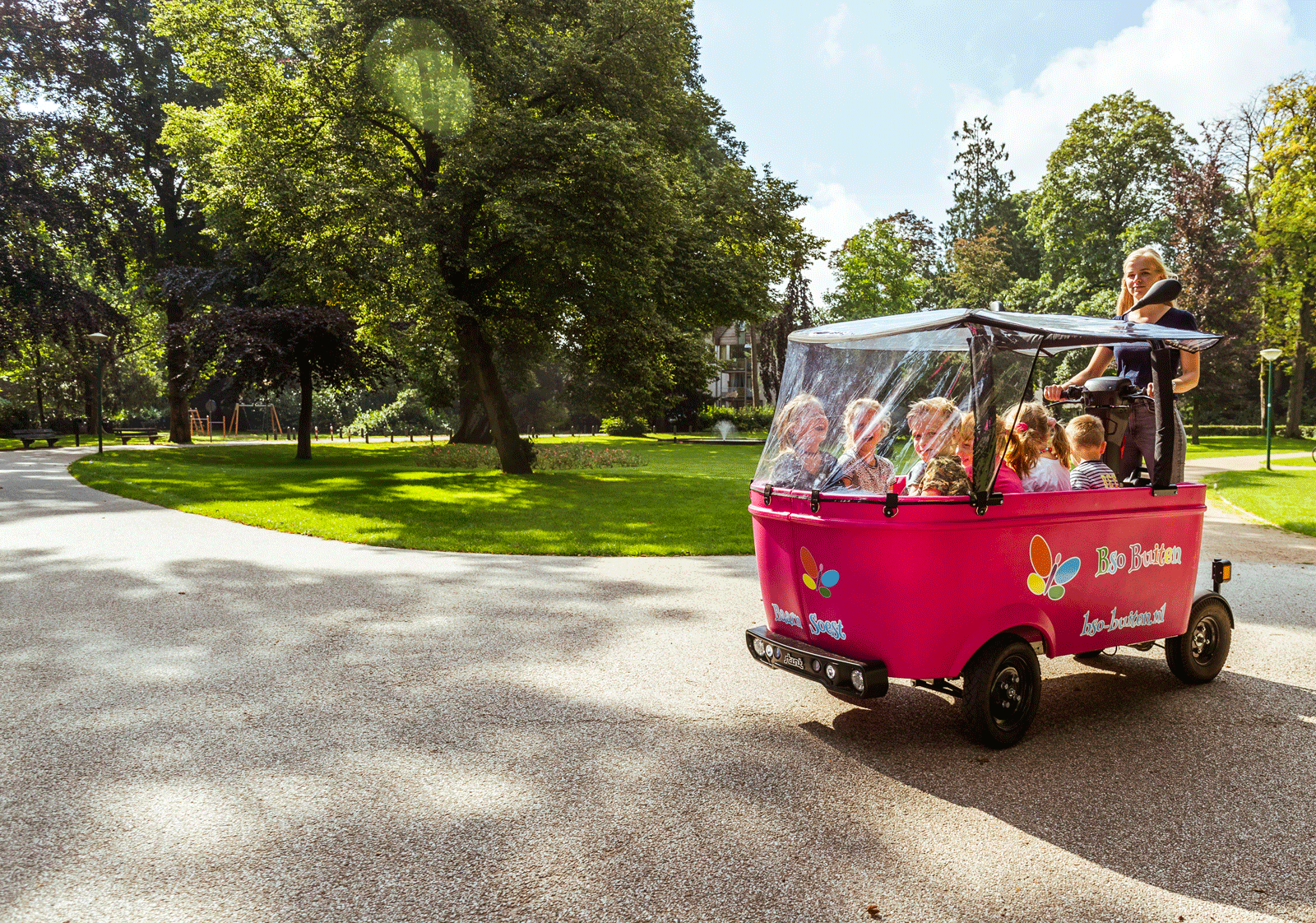 Stint BSO bus: voor het vervoer van kinderen van school naar de BSO ...